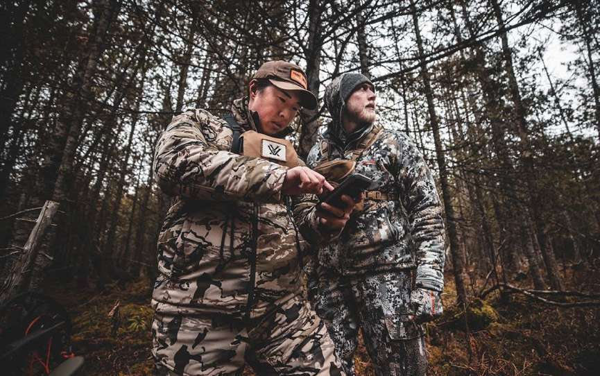 Best Reasons To Use A Hunting App - North American Deer Hunter